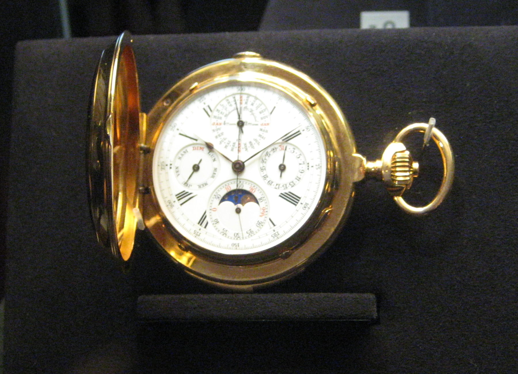 How Does a Minute Repeater Work - Crown & Caliber Blog